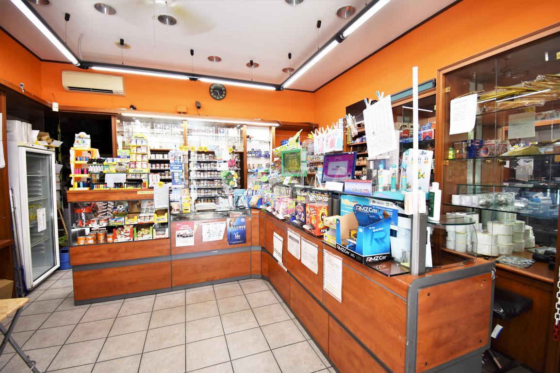 Negozio in vendita a Forli'
