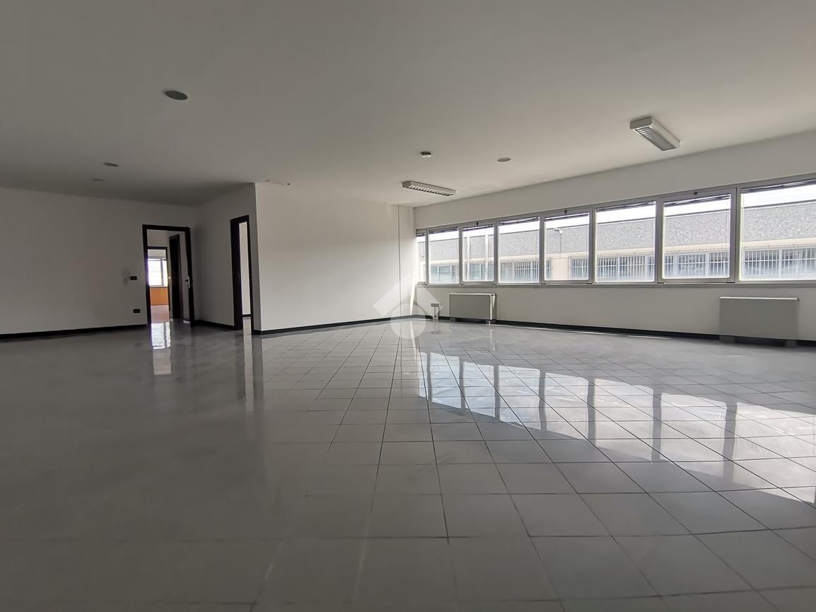 Capannone in vendita a Forli'