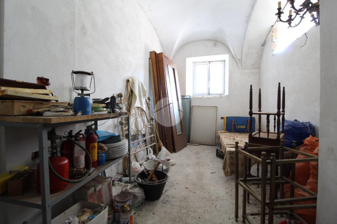 Appartamento in vendita a Imperia