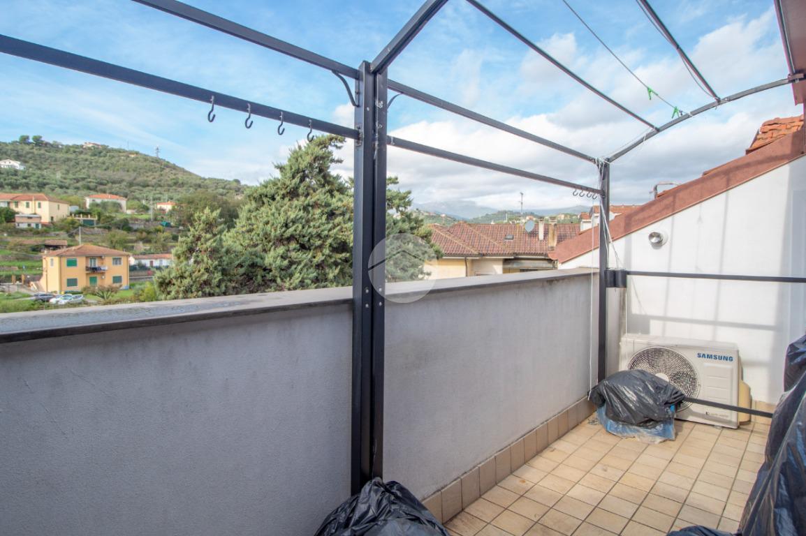 Appartamento in vendita a Imperia