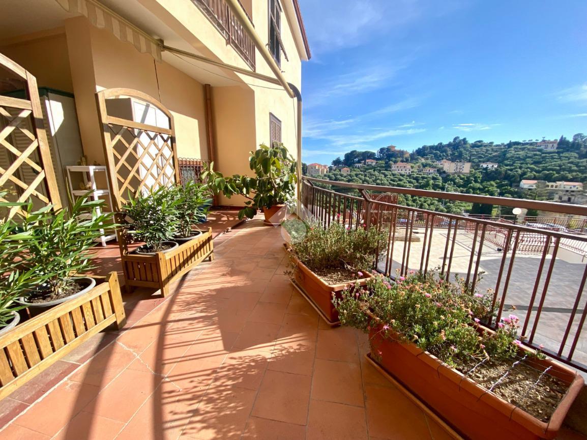 Appartamento in vendita a Imperia