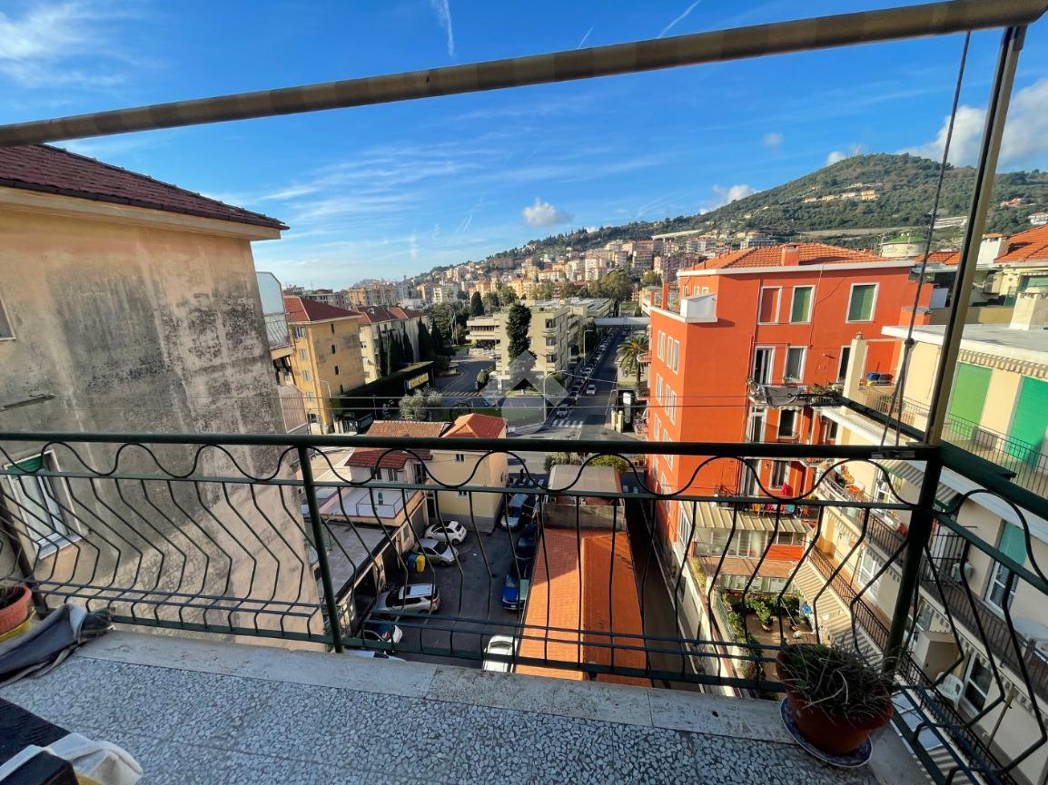 Appartamento in vendita a Imperia