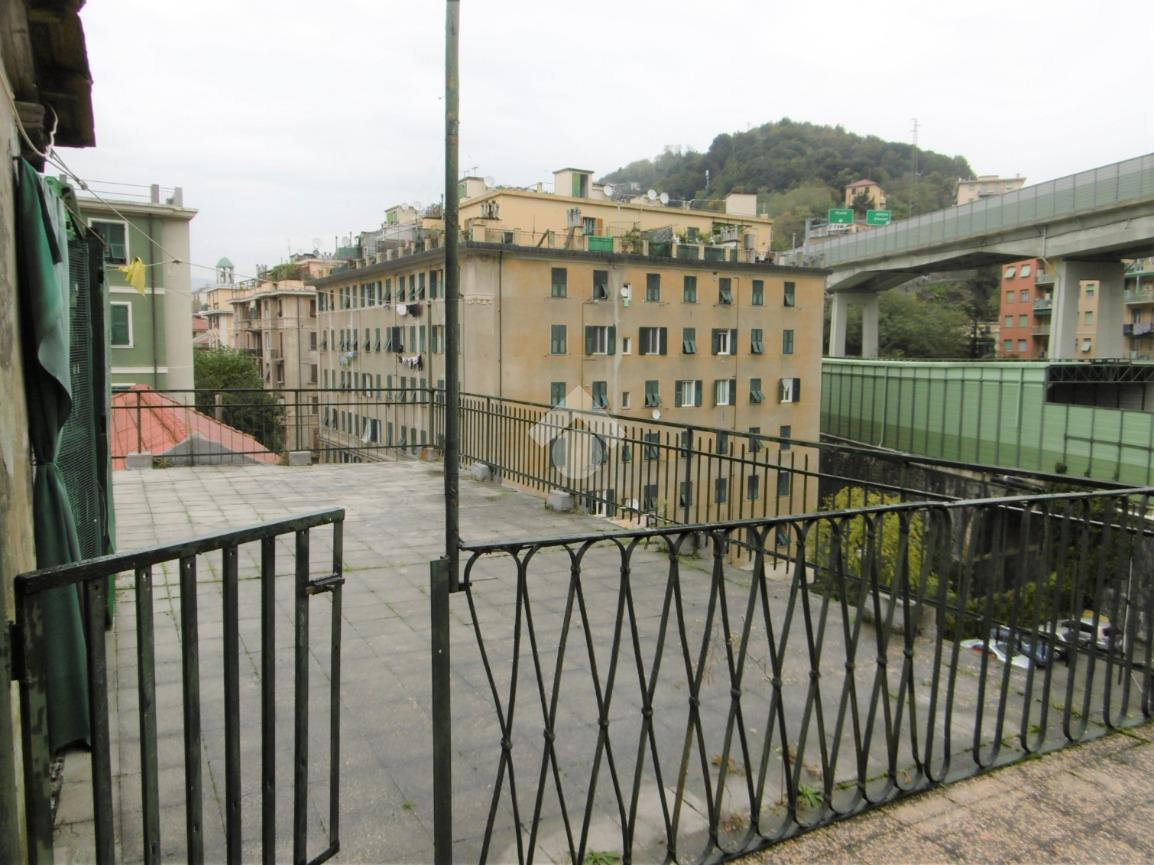 Appartamento in vendita a Genova
