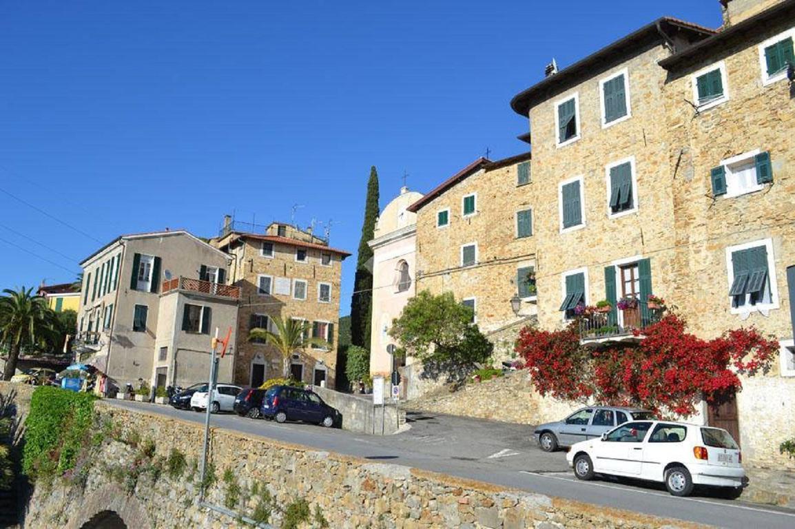 Bilocale in Via Cristoforo Colombo 16, Bordighera