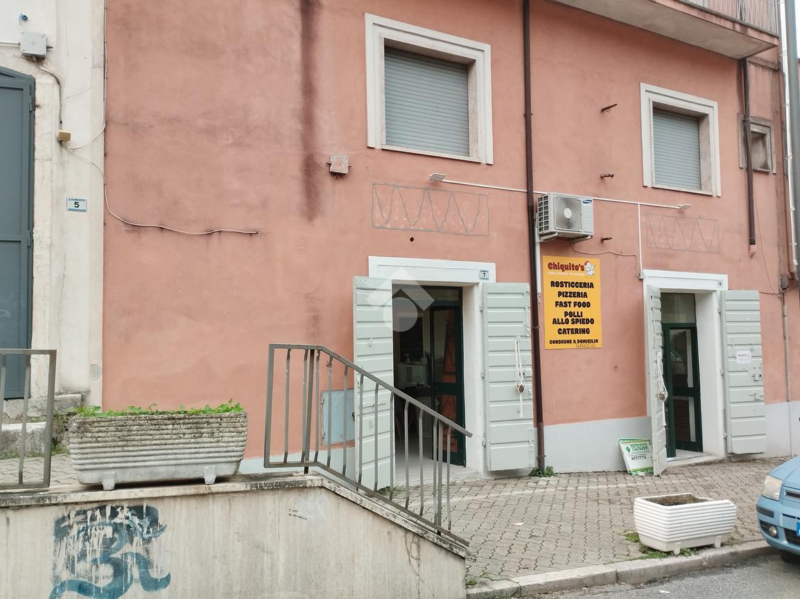 Negozio in vendita a Cervaro