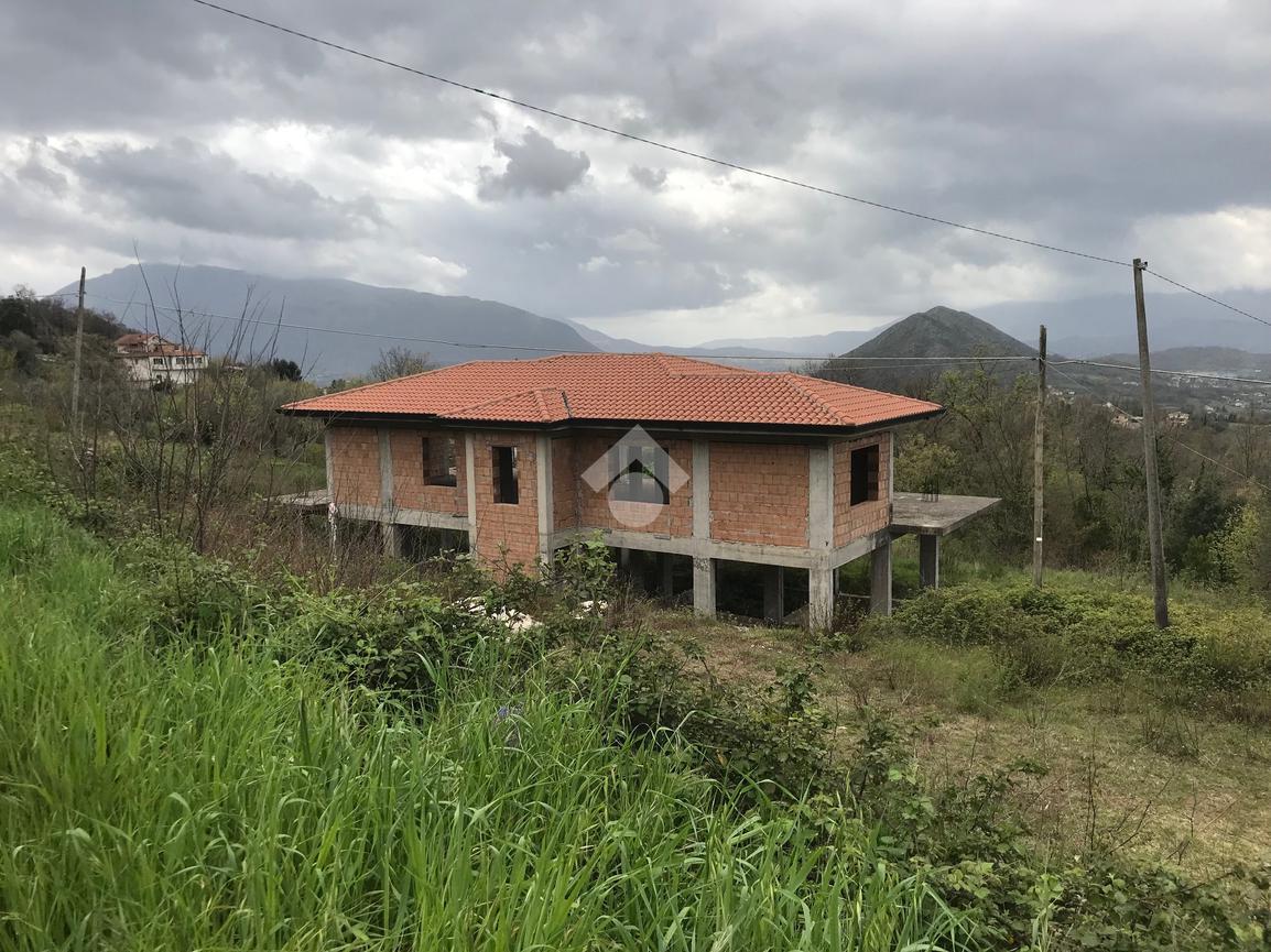 Rustico in vendita a Cervaro