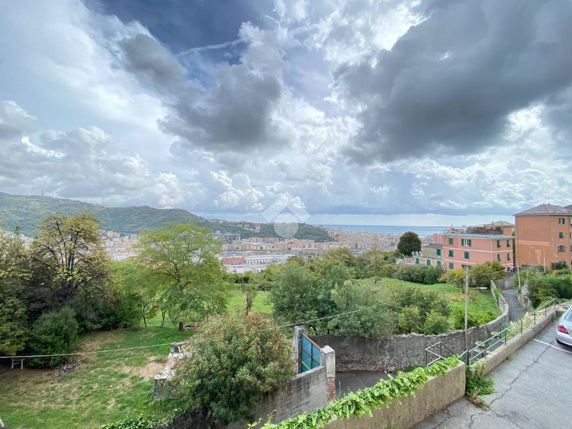 Appartamento in vendita a Genova