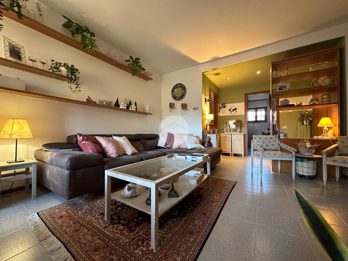 Appartamento in vendita a Pessano Con Bornago