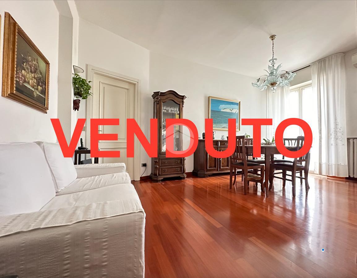 Appartamento in vendita a Pessano Con Bornago