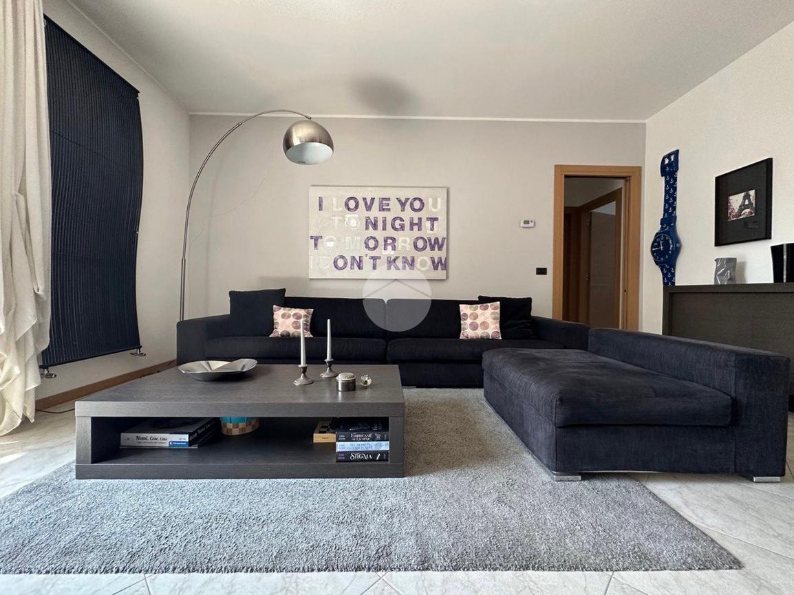 Appartamento in vendita a Pessano Con Bornago