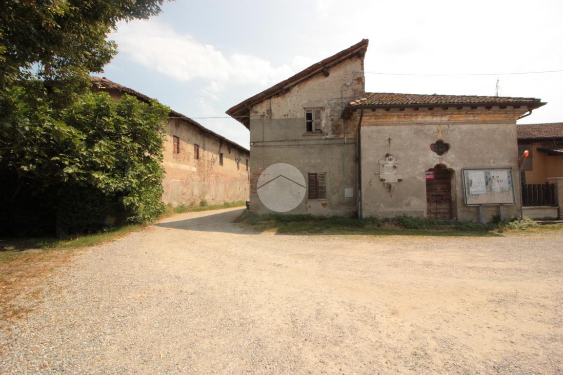 Rustico in vendita a Peschiera Borromeo