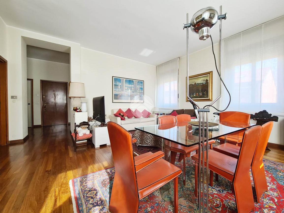 Casa indipendente in vendita a Milano