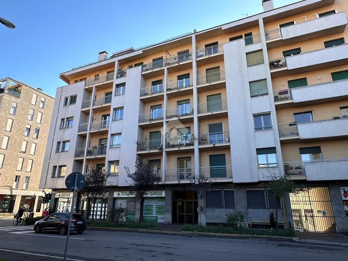 Appartamento in vendita a Monza