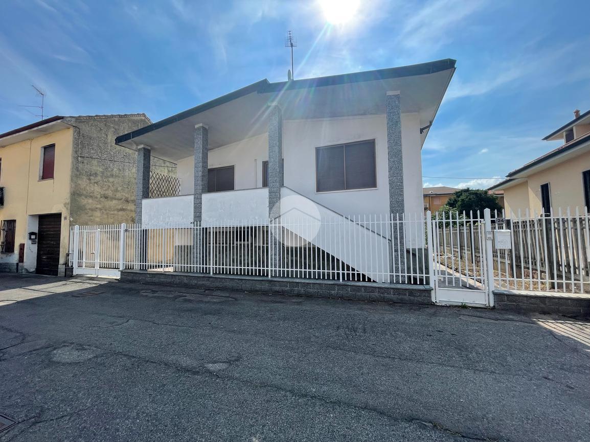 Villa in vendita a Magenta