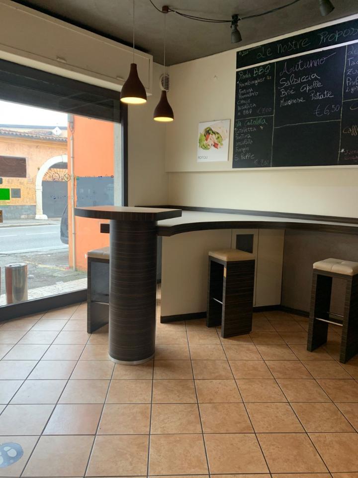 Pizzeria in vendita a Castel Mella