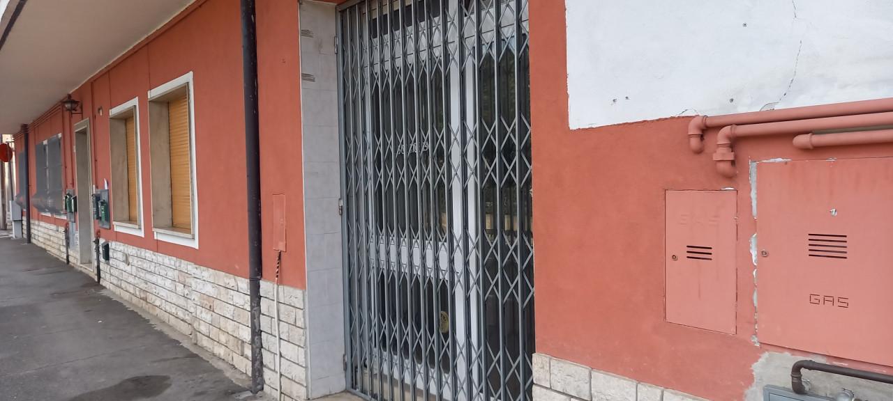 Negozio in vendita a Calcinato
