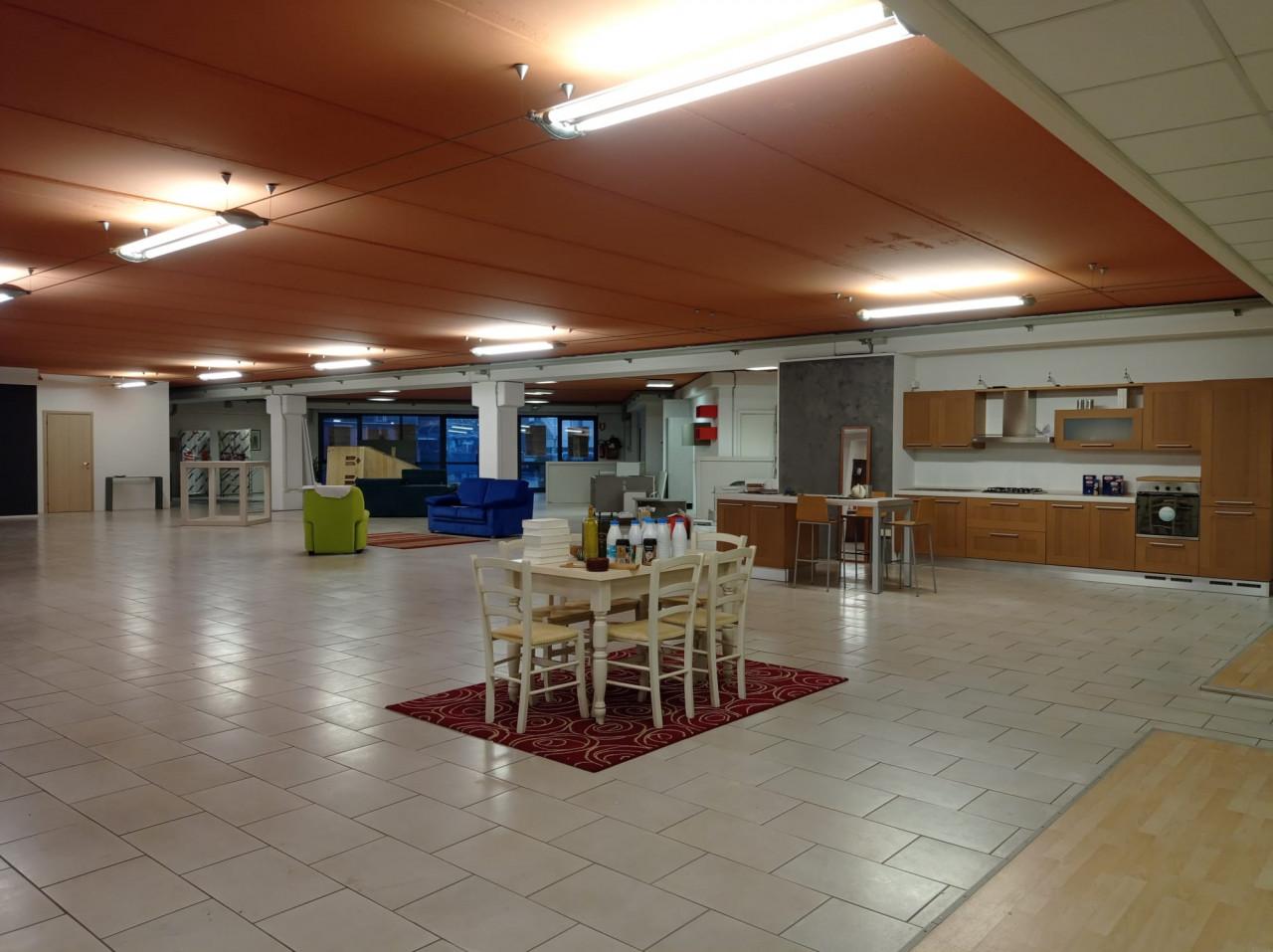 Capannone in vendita a Torbole Casaglia