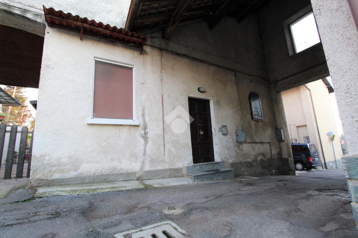 Appartamento in vendita a Usmate Velate