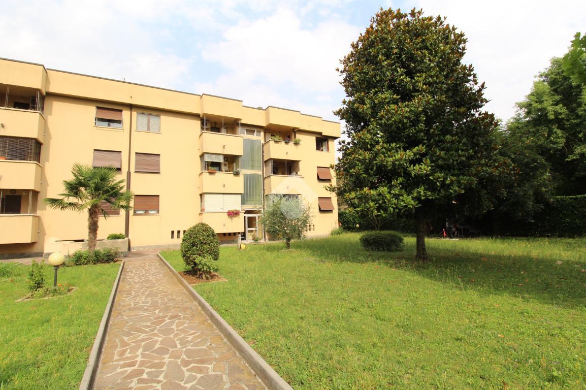 Appartamento in vendita a Usmate Velate