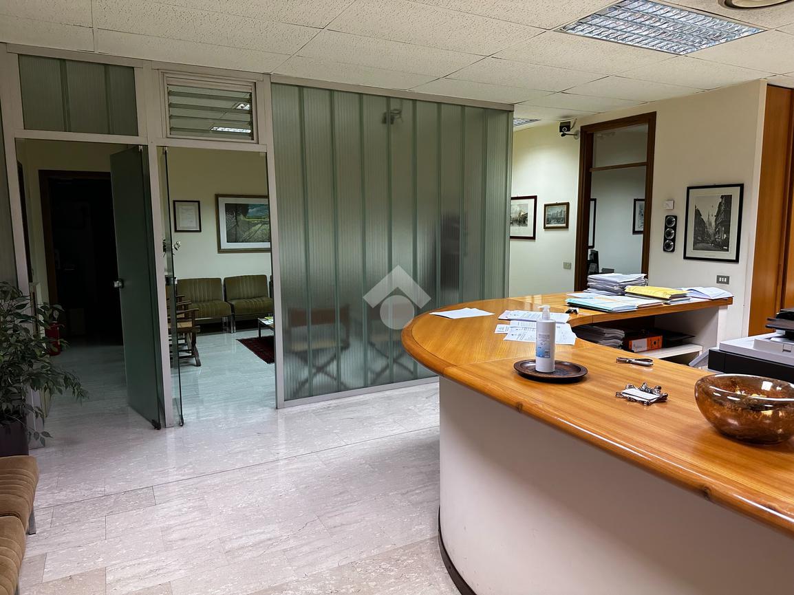 Ufficio in vendita a Meda