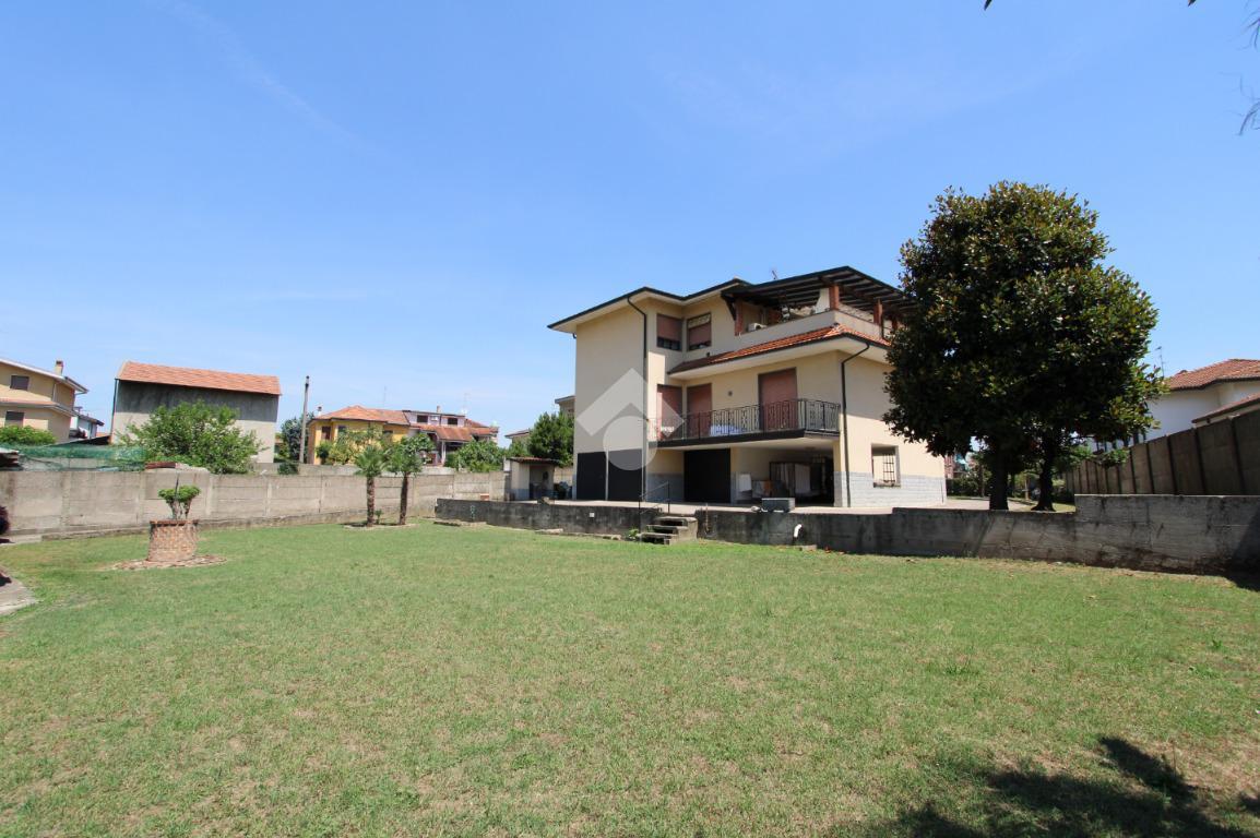 Appartamento in vendita a Bareggio