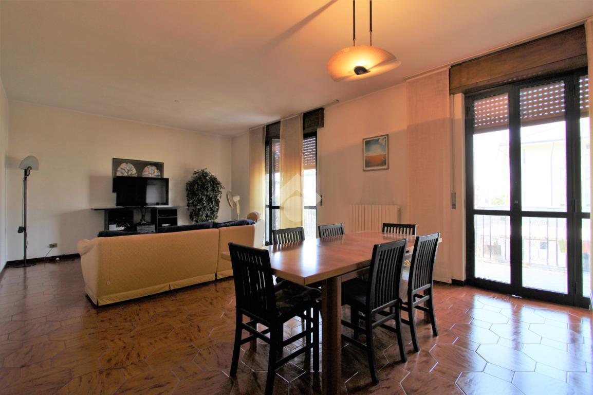 Appartamento in vendita a Bareggio