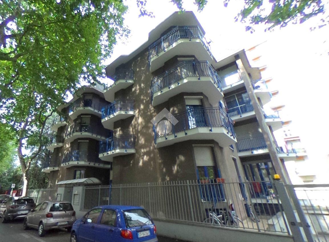 Box in vendita a Cinisello Balsamo