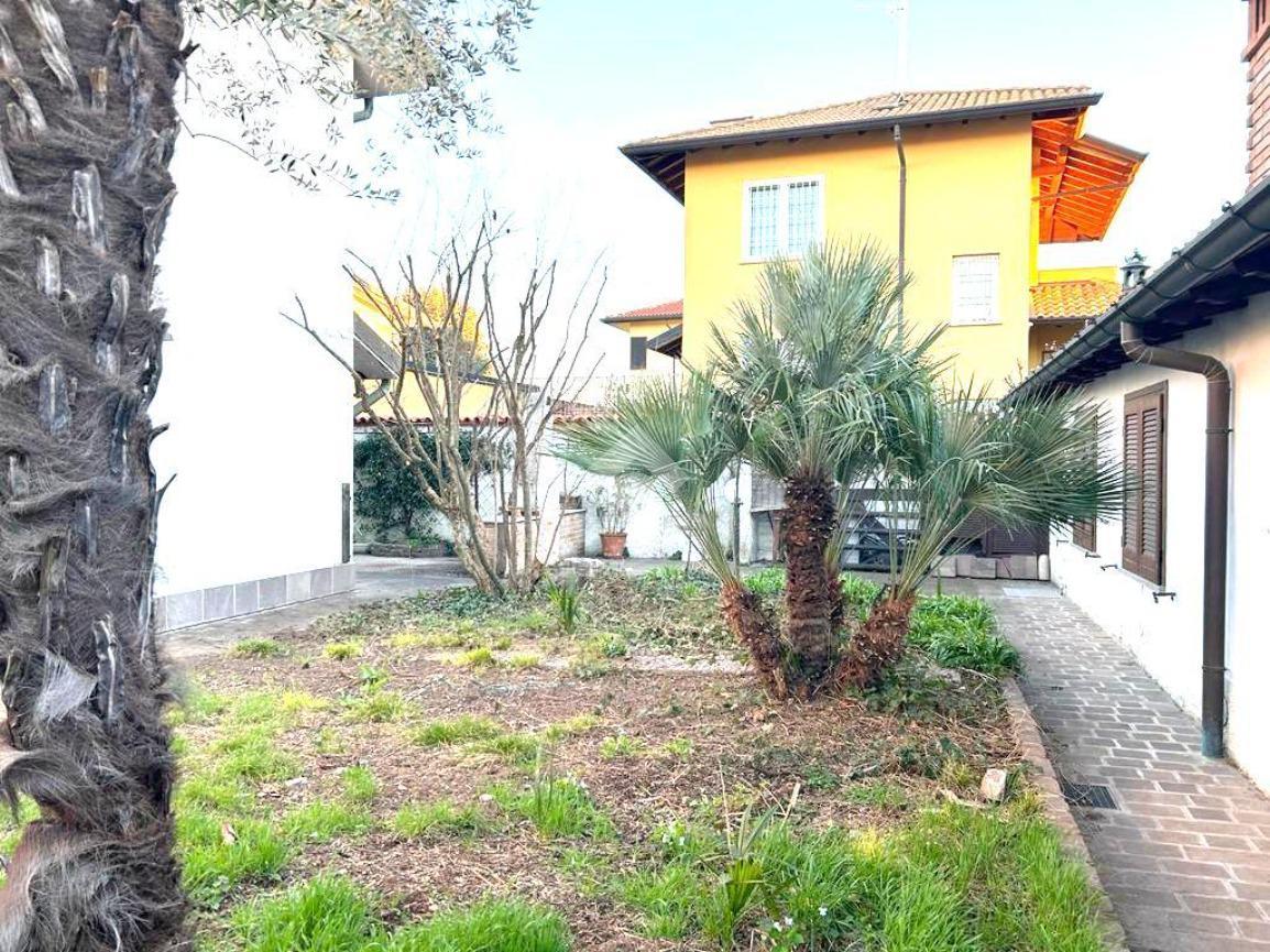 Villa in vendita a Arluno