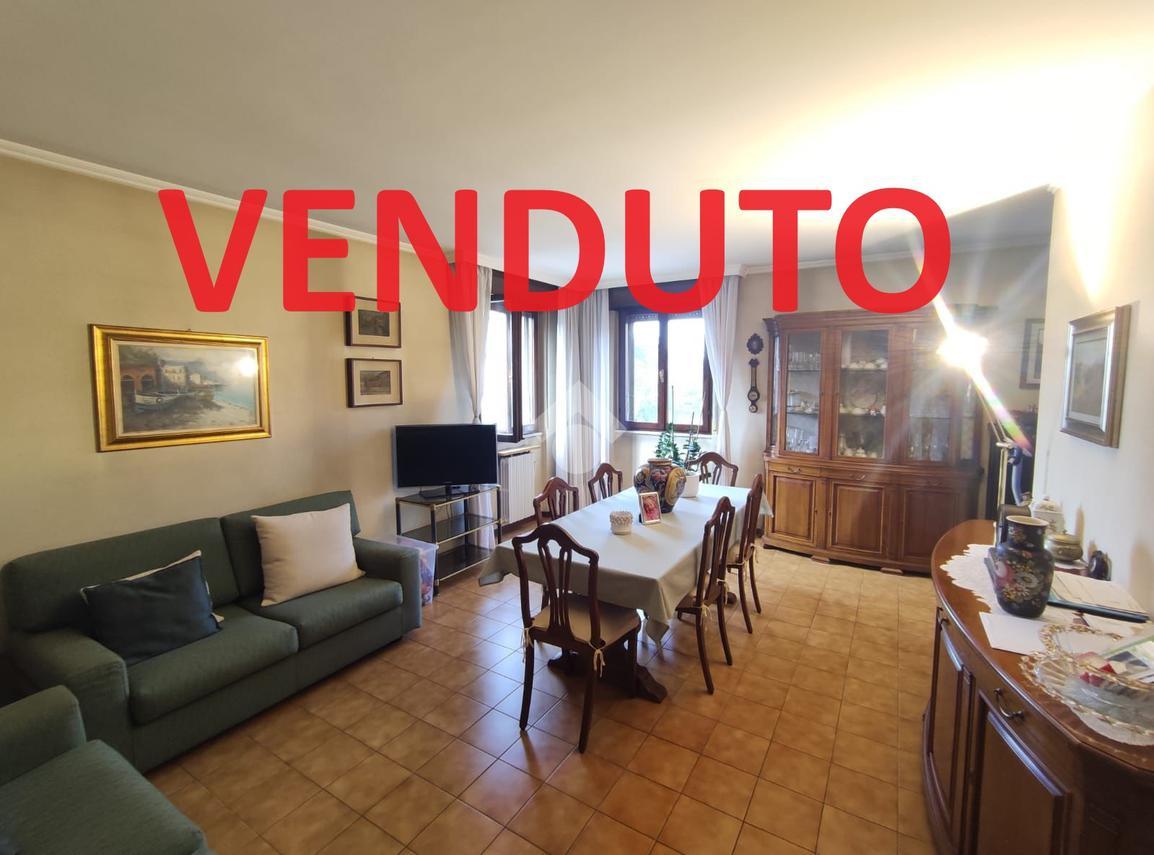 Appartamento in vendita a Pessano Con Bornago