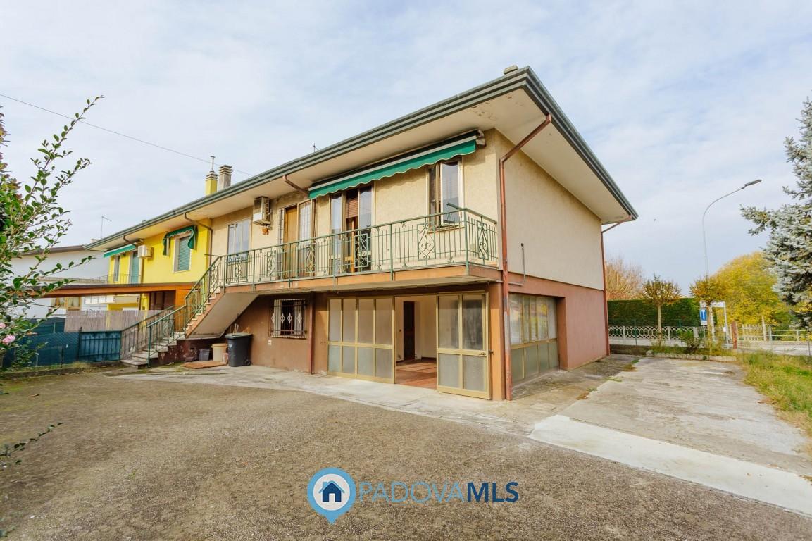 Villa in vendita a Agna