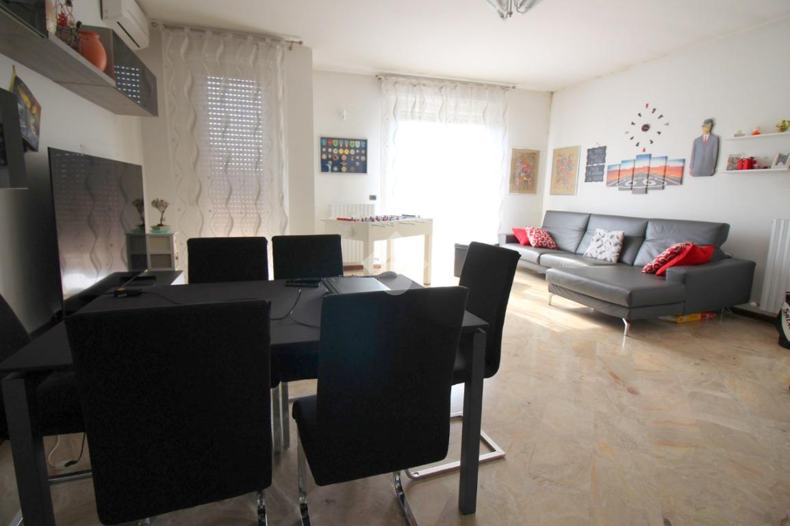 Quadrilocale in Via Balzarotti 10, Rho