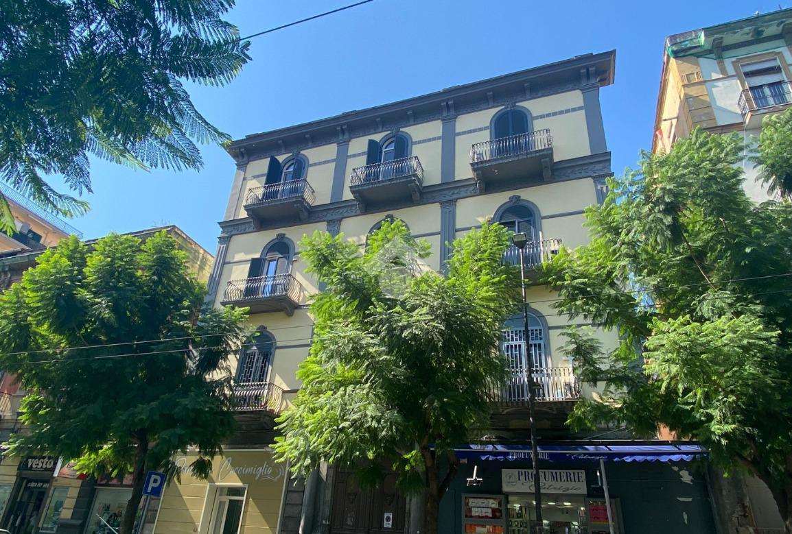 Appartamento in vendita a Napoli