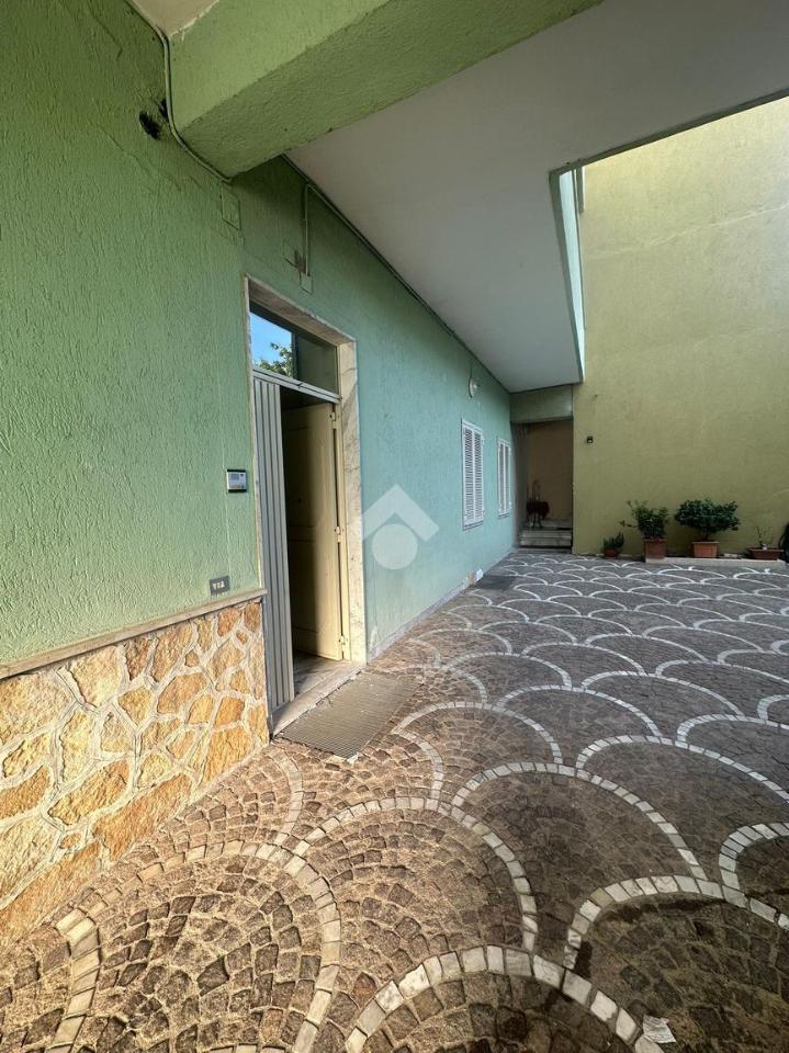 Ufficio in affitto a Afragola