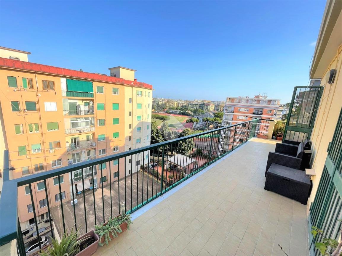Appartamento in vendita a Napoli