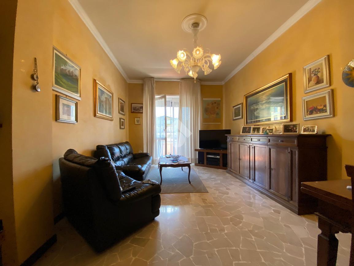 Appartamento in vendita a Carugate