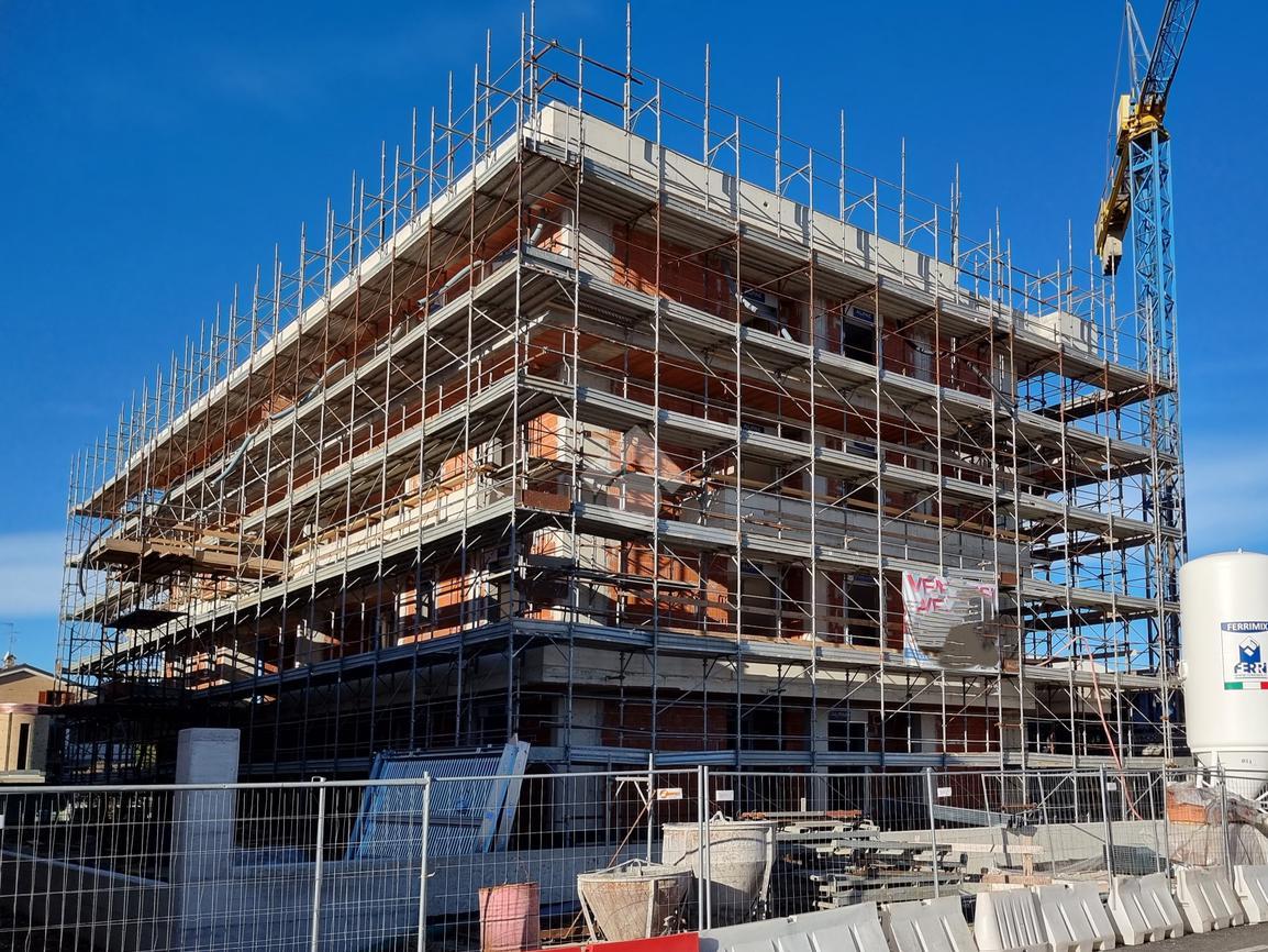 Appartamento in vendita a Carugate