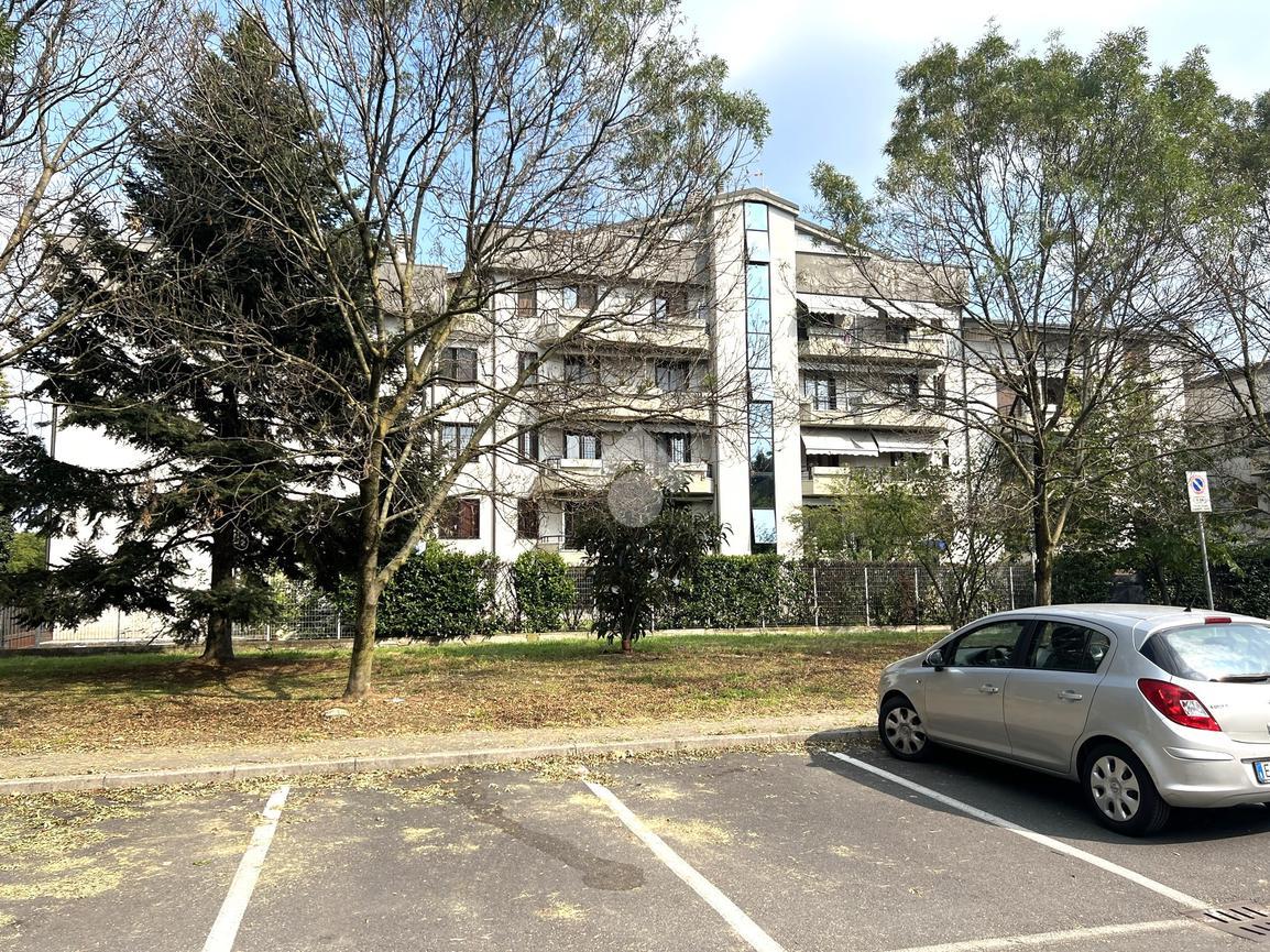 Appartamento in vendita a Carugate