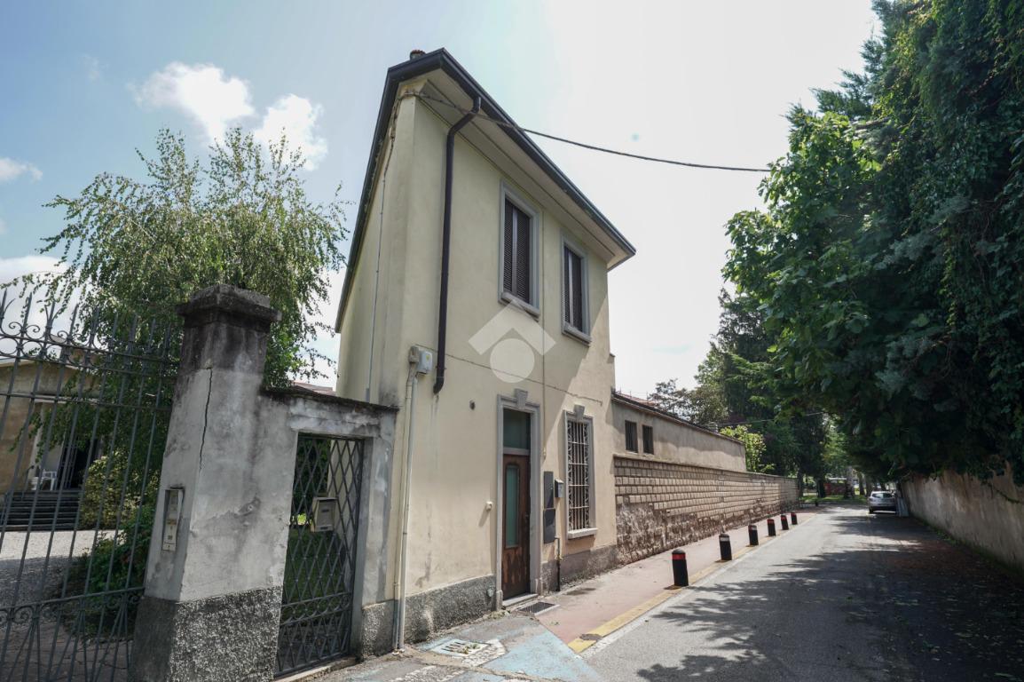 Casa indipendente in vendita a Albiate