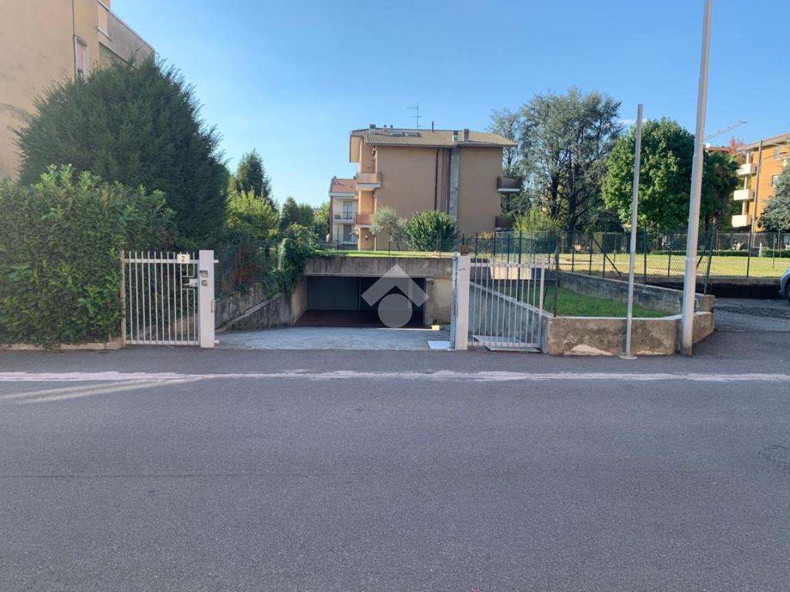 Box in vendita a Bernareggio