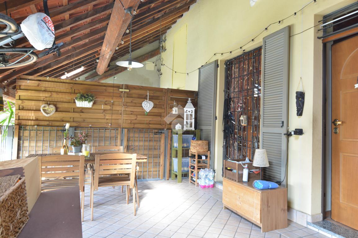 Appartamento in vendita a Ronco Briantino