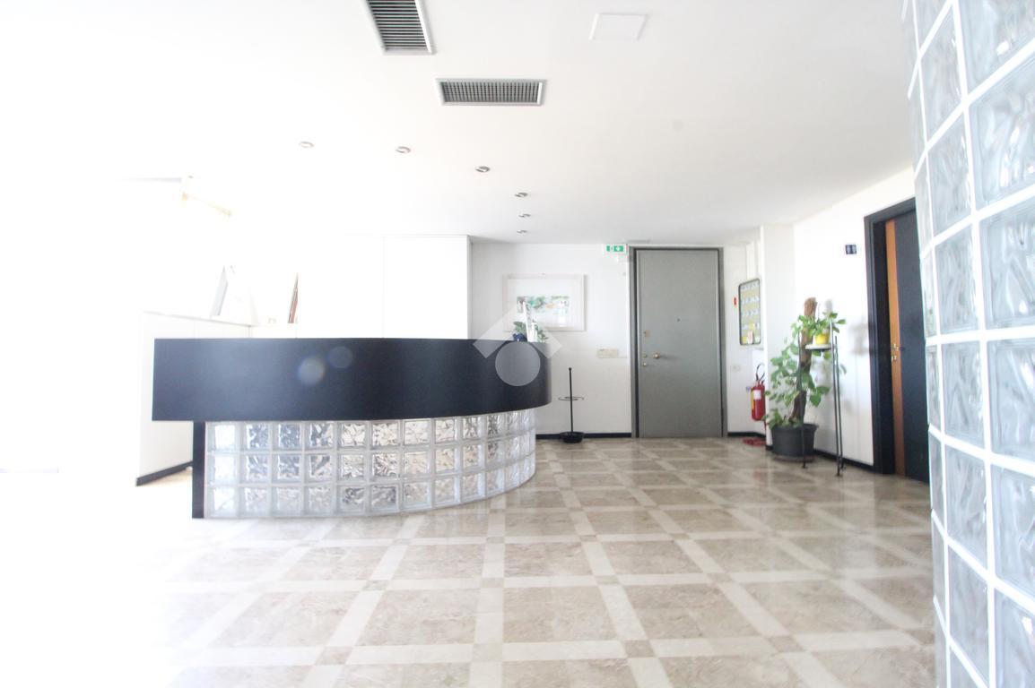 Ufficio in vendita a Modena
