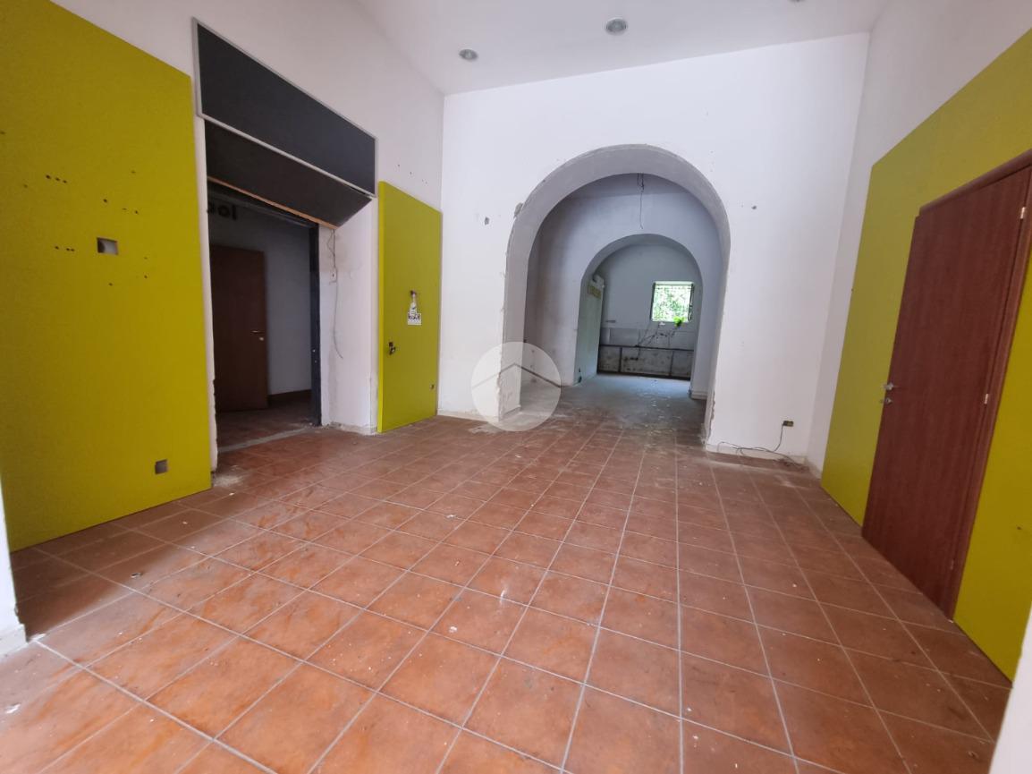 Appartamento in affitto a Napoli