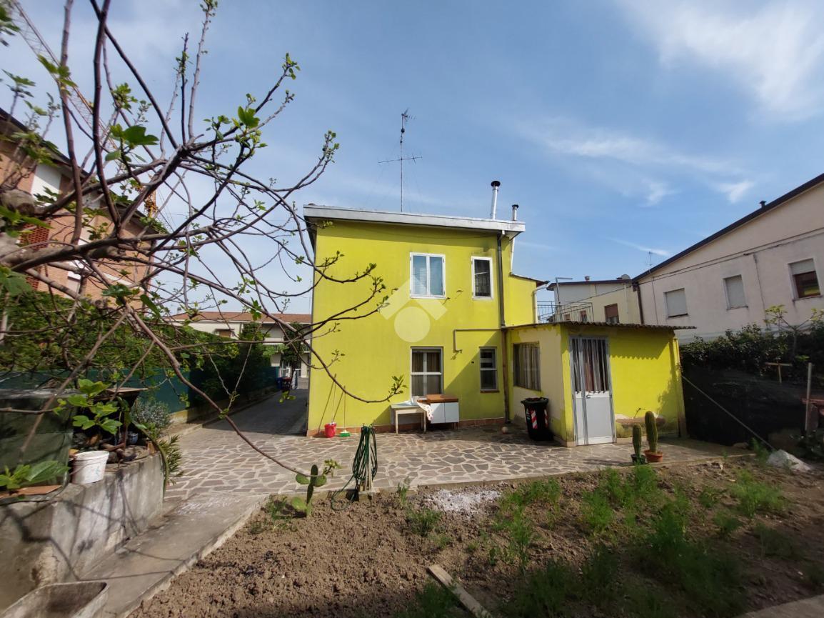 Villa in vendita a Carpi