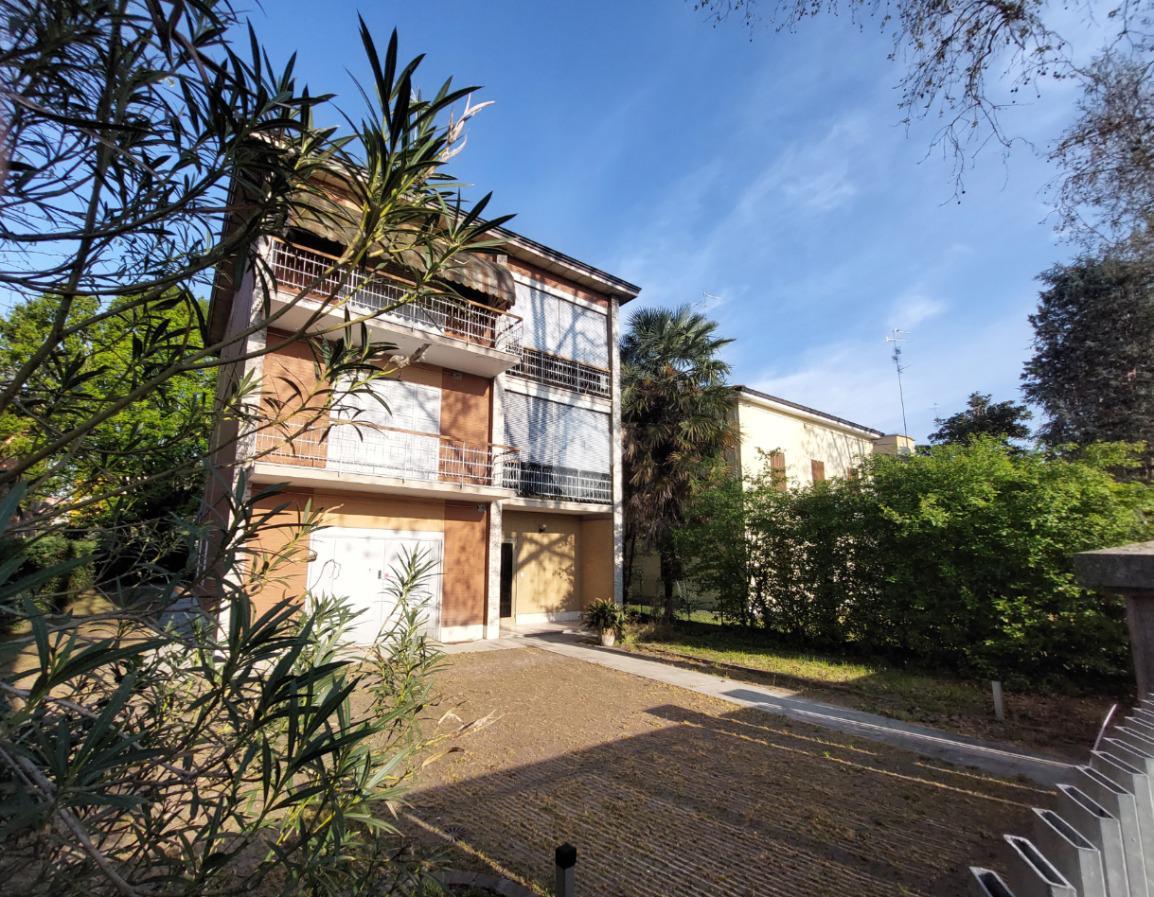 Villa in vendita a Carpi
