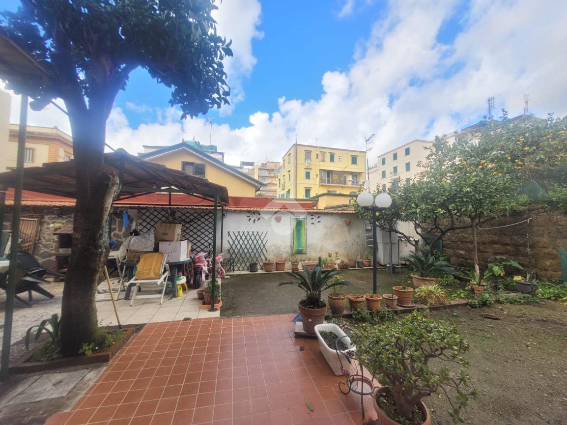 Appartamento in vendita a Napoli