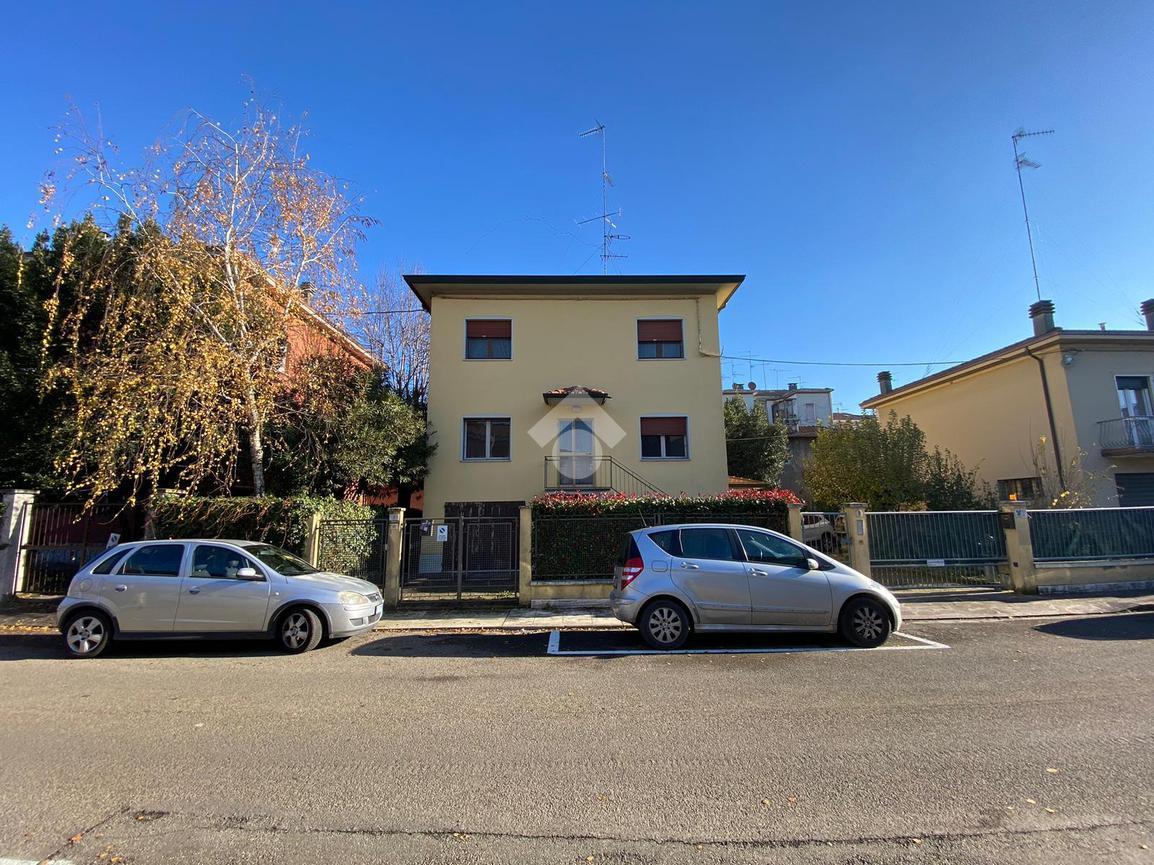 Villa in vendita a Carpi