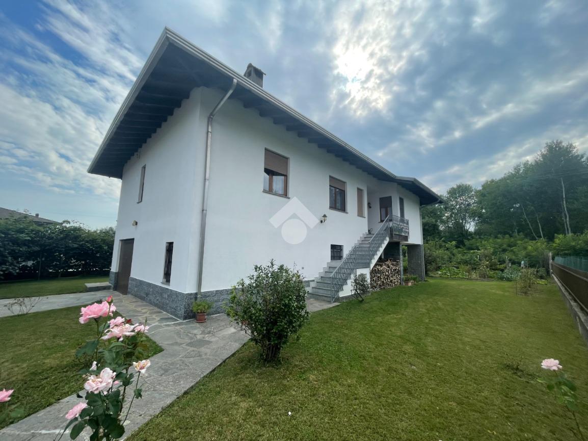 Casa indipendente in vendita a Borgomanero