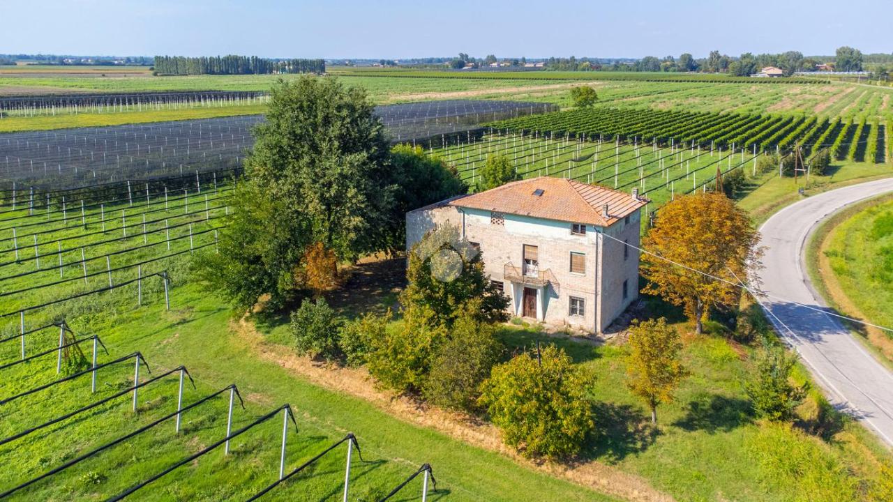 Casa indipendente in vendita a Soliera