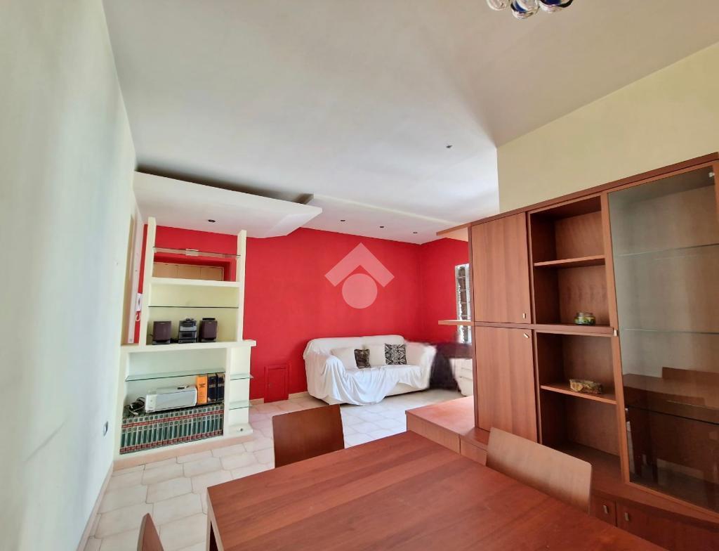 Appartamento in vendita a Napoli