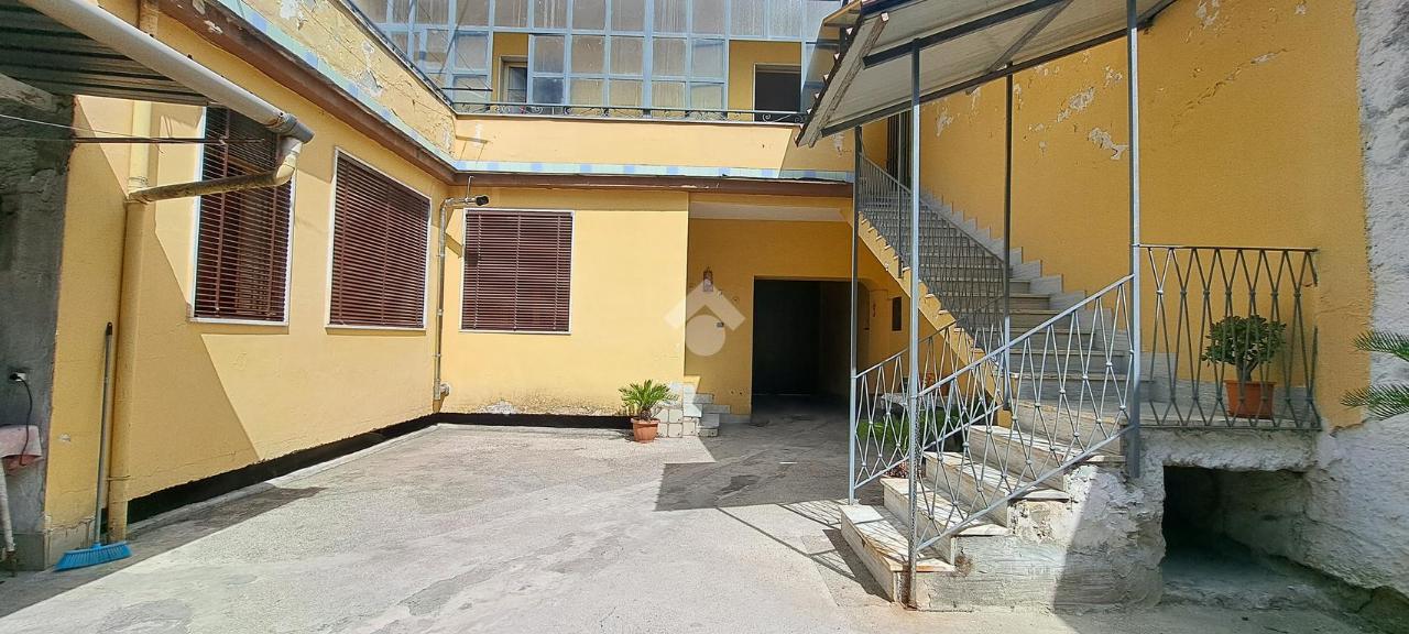 Palazzo in vendita a Sant'Antimo